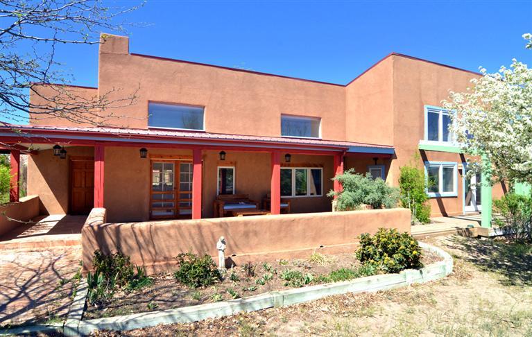 Abiquiu Land Northern New Mexico Real Estate – Ann McDaniel – 505 685-4646